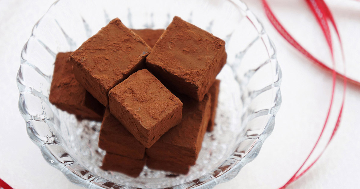 生チョコなのに、常温で長期保存が可能。おいしさと利便性をかなえる画期的な技術とは｜ネクストストーリーズ｜明治ホールディングス株式会社